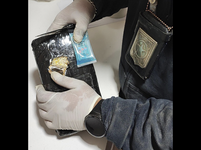 Aduanas detecta 220 kilos de droga en camión con soya